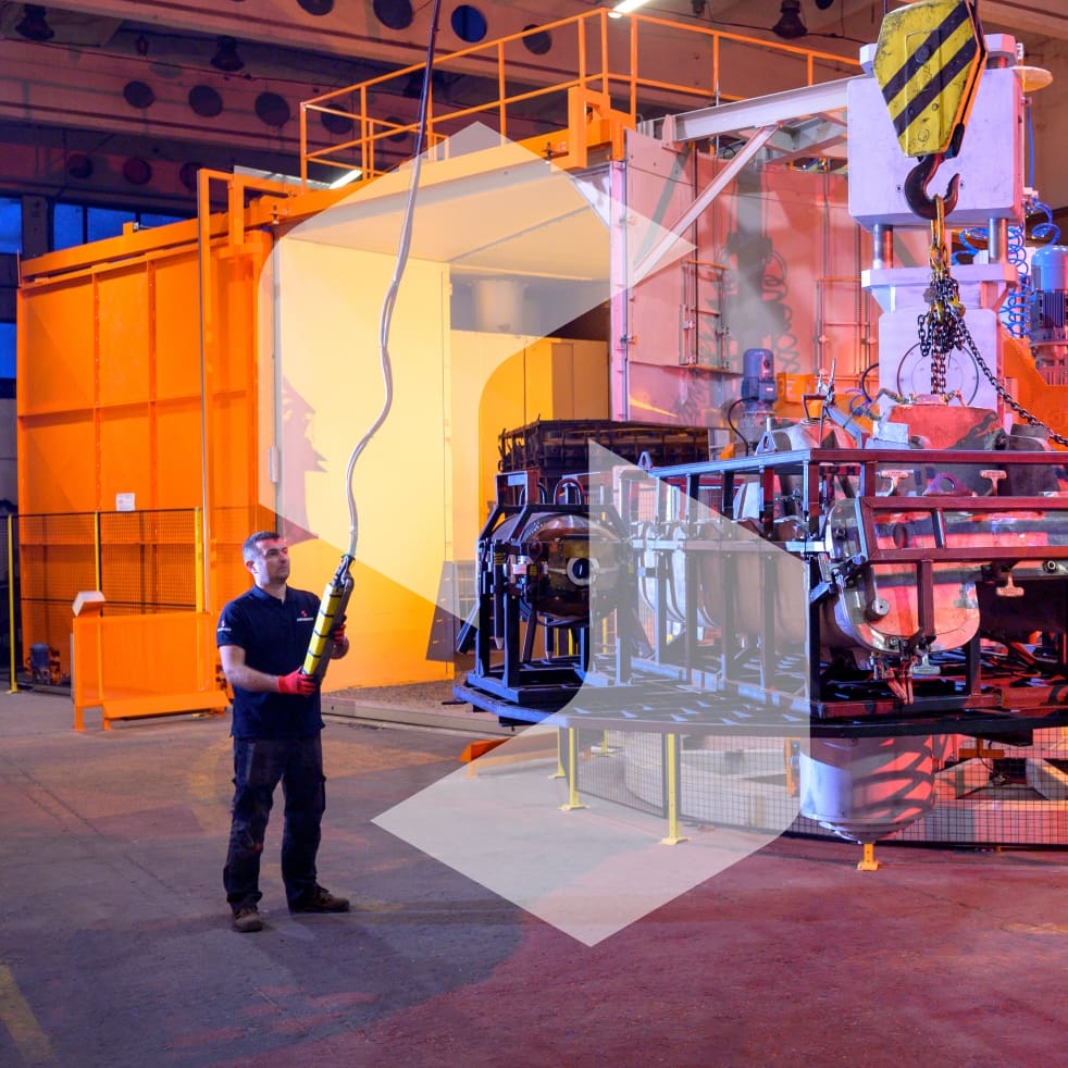 Innovative rotational molding machines Rotomachinery. - Rotospace